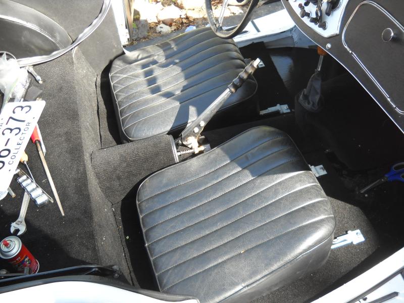 Bill Carrow's MG TD/Reinstall seats 01